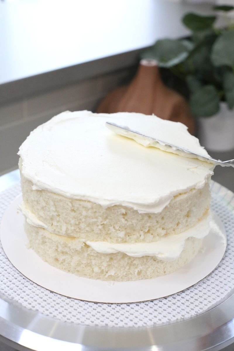 How to Frost a Layer Cake - Cake Me Home Tonight