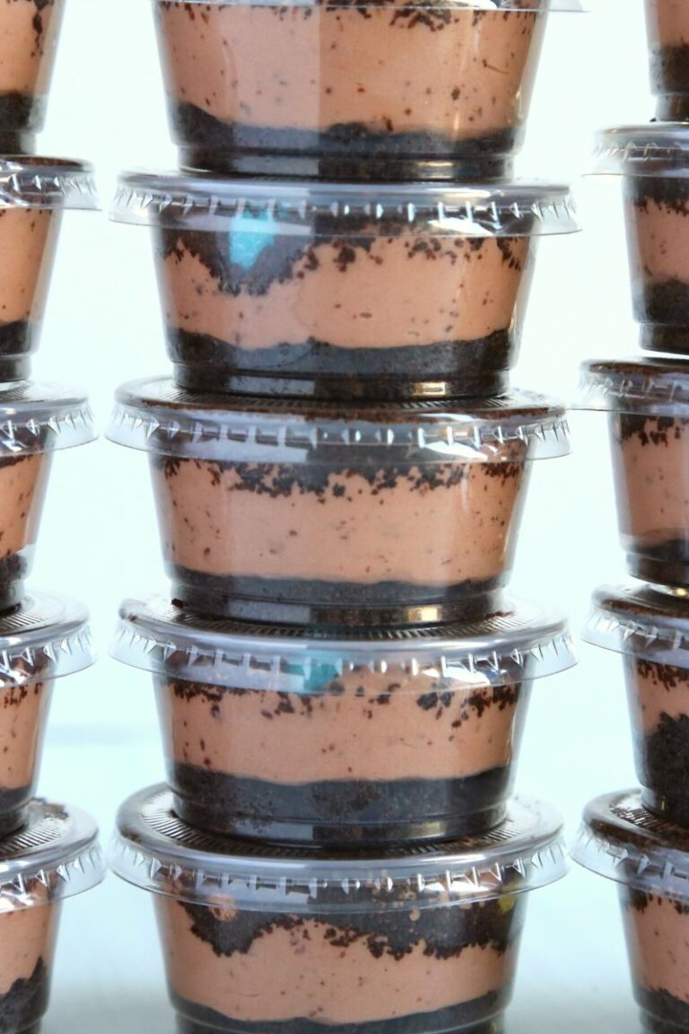 Worms and Dirt Dessert Cups - Cake Me Home Tonight