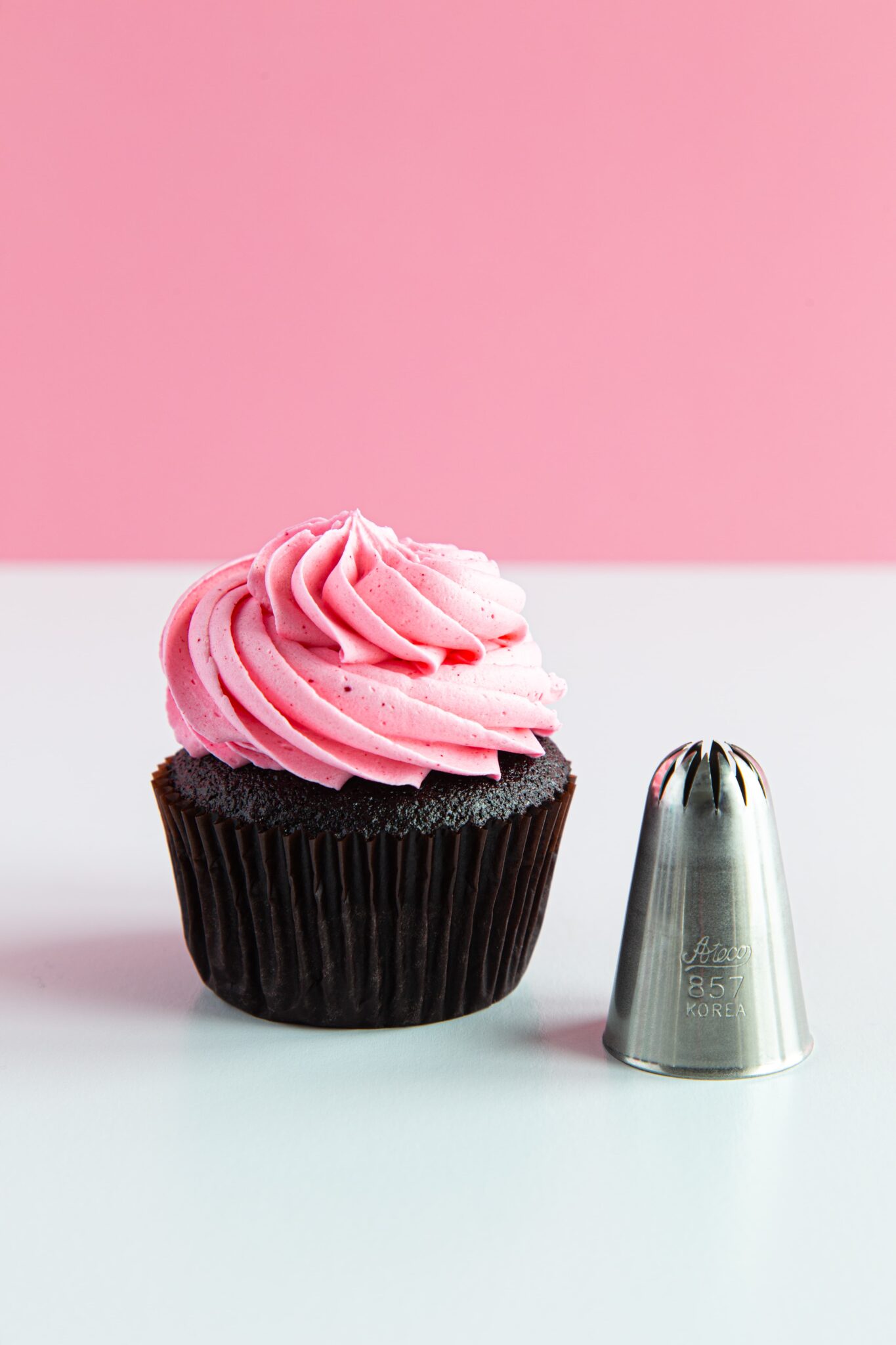 Favorite Piping Tips for Frosting Cupcakes - Cake Me Home Tonight